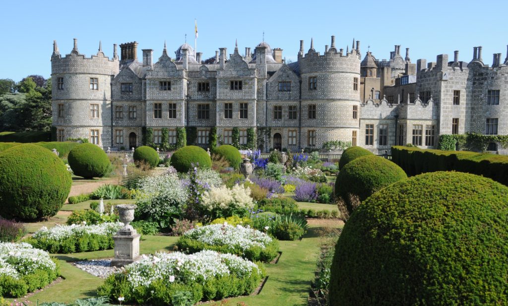 A FANTASTIC 10 YEAR ANNIVERSARY CELEBRATION AT LONGFORD CASTLE FOR ...